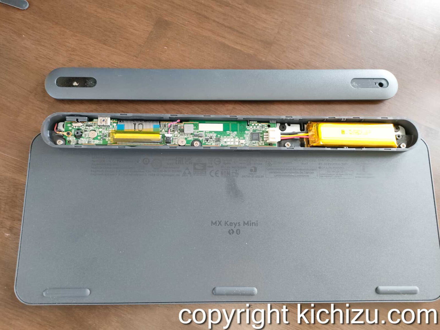 ロジクール キーボード MX KEYS miniの清掃・分解手順 | Kichzu's