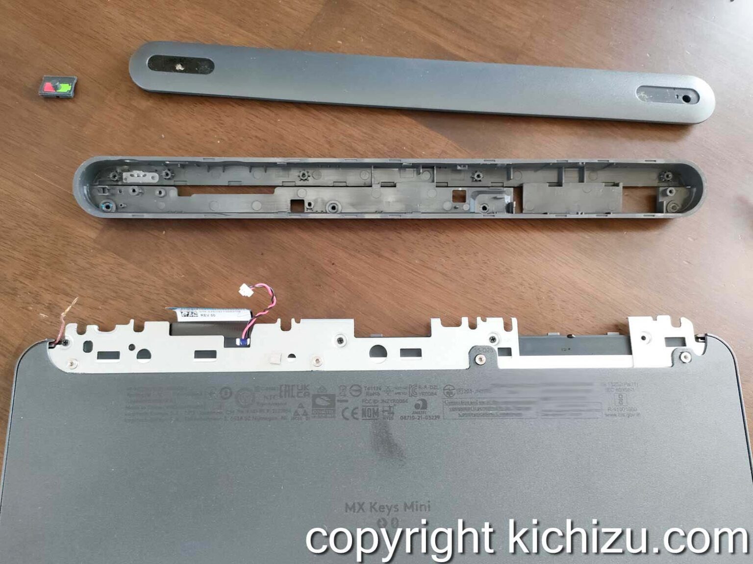 ロジクール キーボード MX KEYS miniの清掃・分解手順 | Kichzu's