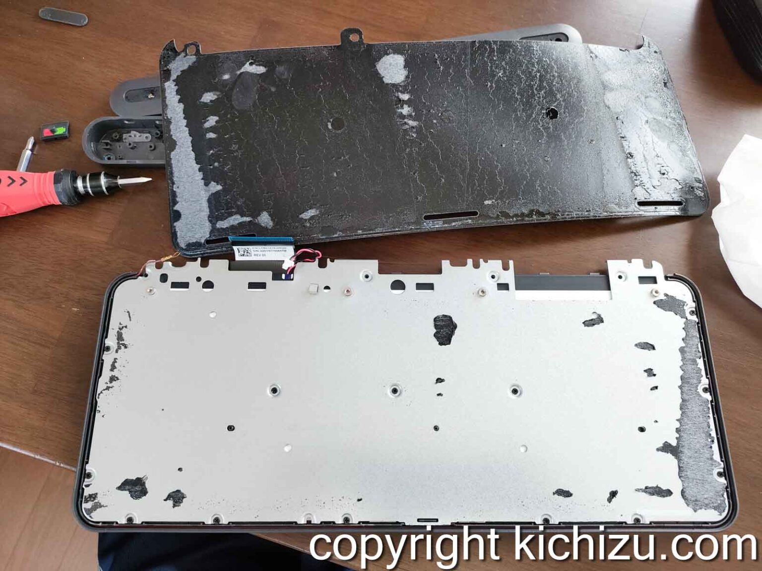 ロジクール キーボード MX KEYS miniの清掃・分解手順 | Kichzu's