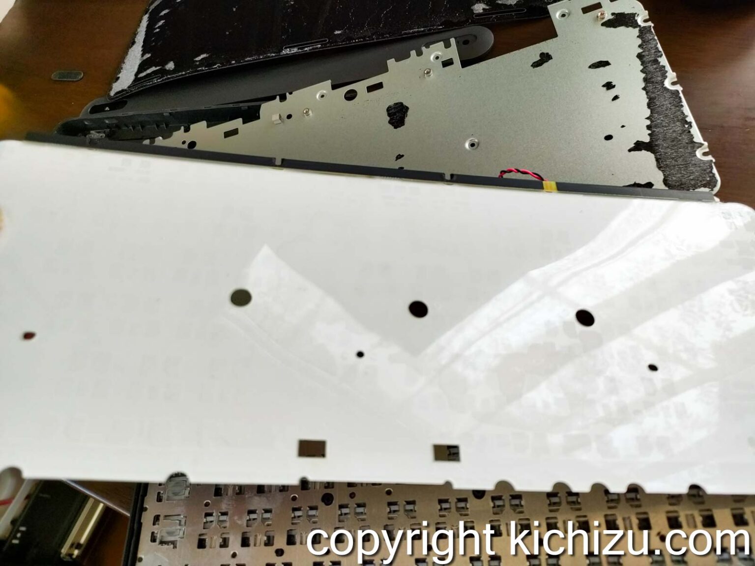 ロジクール キーボード MX KEYS miniの清掃・分解手順 | Kichzu's